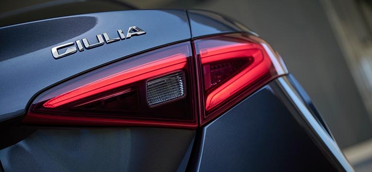 Alfa Romeo Giulia - Auto sportiva | Alfa Romeo