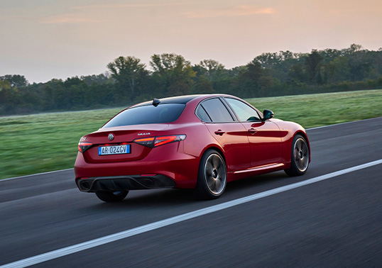 Alfa Romeo Giulia: la sportiva dal carattere audace | Alfa Romeo