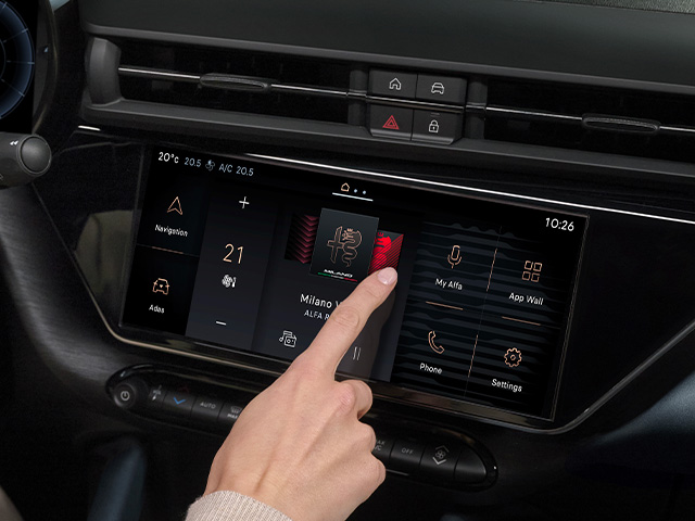 Alfa Romeo Junior Ibrida: interni ed esterni | Alfa Romeo IT