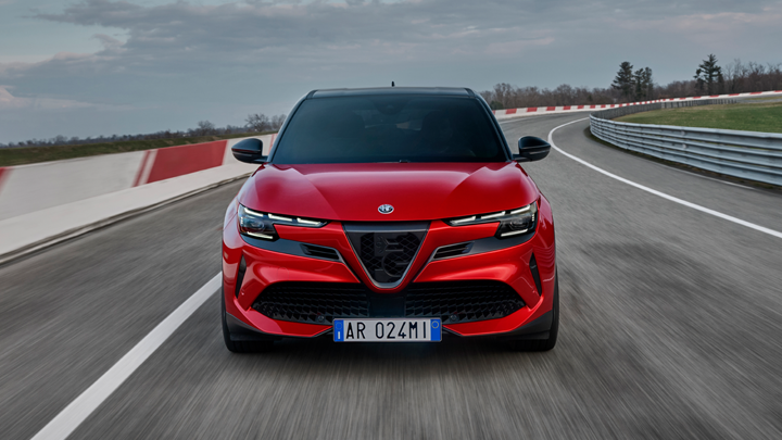 Alfa Romeo: non va bene Milano? Allora Junior! Alfa Romeo: non va bene Milano? Allora Junior!